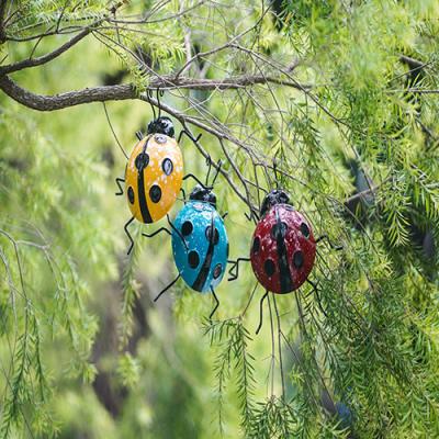 China Medium Metal Garden Ladybug Ornaments - Weatherproof Animal Decor in Small & Medium Sizes - 1000pcs MOQ for sale