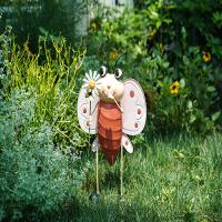China Vivid Metal Bee Garden Ornament - Outdoor Waterproof Animal Art with UV Protection and Customizable Design Options for sale