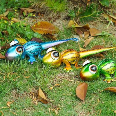 China Metal Lizard Yard Art - Weatherproof Animal Garden Decorations in Small & Medium Sizes with Multicolor Finish for sale