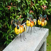 China Customized Metal Garden Ornaments Craftsmanship Backyard Metal Bee Decor for sale