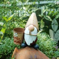 China Modern Metal Gnome with Planter Pot - Rustproof Garden Ornament, Custom Sizes, 100pcs MOQ for sale