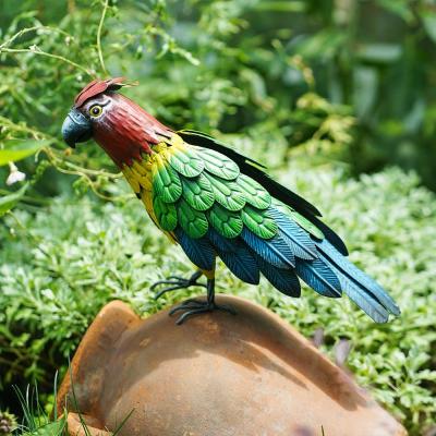 China Creative Metal Peacock Yard Ornament - Weatherproof Multicolor Garden Art in Small & Medium Sizes for sale