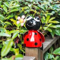 China Space At Cartoon Bee Garden Ornaments - Metal Animal Accents in Small & Medium Sizes with Weatherproof Design for sale