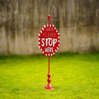 China Space At Metal Santa Stop Here Signs - Customizable Outdoor Christmas Decor with 100pcs MOQ and 60-80 Day Delivery for sale