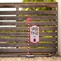 China Custom Metal Christmas Yard Stake Signs - 100 Piece MOQ, 60-80 Day Delivery, Outdoor Garden Decorations for sale