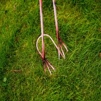 China Outdoor Pink Flamingo Metal Yard Art / Metal Flamingo Garden Stake for sale
