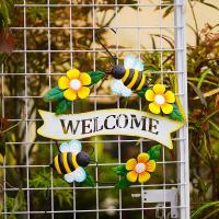 China Custom Metal Wall Hanging Ornaments with Bee Pattern - Handmade Welcome Slogan Decor in Multiple Colors, 100pc MOQ for sale