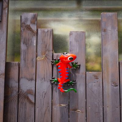 China Metal Gecko Wall Decor Outdoor Lizard Sculpture - 500 Piece MOQ, 60-80 Day Delivery, Weather-Resistant Garden Ornament for sale