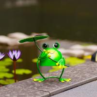 China Artistic Animal Garden Ornament Multicolor Metal Frog Garden Figurines for sale