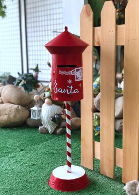 China Modern Metal Santa Post Box Standing Outdoor Christmas Yard Art - 100pc Minimum Order, 60-80 Day Delivery for sale