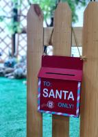China Custom Metal Christmas Decoration Post Box - 100 Piece Minimum Order with 60-80 Day Delivery for Outdoor Festive Ornaments for sale