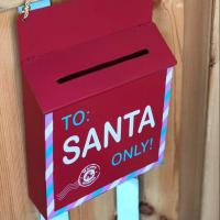 China Custom Metal Christmas Decoration Post Box - 100 Piece Minimum Order with 60-80 Day Delivery for Outdoor Festive Ornaments for sale