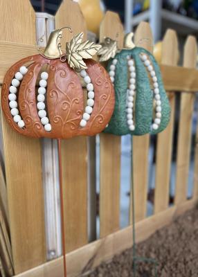 China Metal Harvest Festival Decorations - Outdoor Pumpkin Thanksgiving Yard Ornaments in Small, Medium, Large Sizes for sale