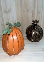 China Metal Harvest Festival Decorations - Small to Large Sizes, Waterproof Pumpkin & Leaf Ornaments for Autumn Events for sale