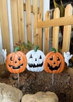 China Space At Metal Halloween Ornaments - Small/Medium Size Pumpkin & Ghost Decorations with 100pc MOQ for sale
