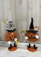 China Small/Medium Metal Jack-O-Lantern Halloween Ornaments - Lightweight Outdoor Decor in Orange, Brown, Yellow Colors for sale