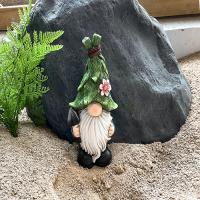 China Space At Fade Resistant Polyresin Garden Ornaments - 500 Pcs Minimum Order with Weatherproof UV Resistant Design for sale