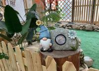 China Solar Magnesium Oxide Garden Gnome Statue with LED Lighting - Multiple Sizes 60-80 Day Delivery for sale