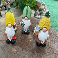 China Custom Ceramic Garden Gnome Statues - Handmade Pottery Ornaments with 500 Piece MOQ and 60-80 Day Production for sale