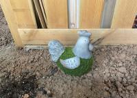 China Handmade Ceramic Garden Ornaments - Custom Chicken Duck Pottery Decorations with 500 Pieces MOQ and Various Sizes for sale