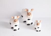 China Handmade Ceramic Pottery Sheep Garden Ornaments - Custom Sizes, 500 MOQ, Black & White Colors for sale