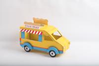 China Bright Colors And Cute Style Small Ornaments Caravans And Food Truck OEM for sale