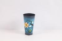 China Highly Durable Patio Metal Decor Vase Rustic Style Colorful Crafts for sale