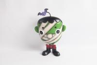 China Metal Halloween Frankenstein Ornament Swang Statue Tabletop Decor - Small/Medium Sizes in White/Green/Black Colors for sale