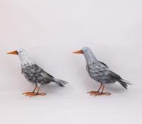 China Metal Bird Garden Ornament Small Size Perfect for Outdoor Decoration for sale