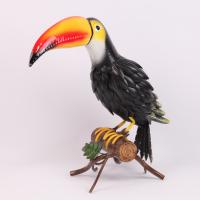 China Metal Toucan Blue Bird Garden Ornament with Nature-Inspired Decoration for sale