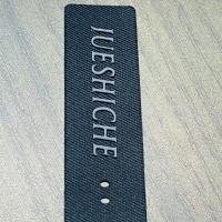 China Custom Woven Heat Transfer Clothing Labels 42x62 For Bags Garment for sale
