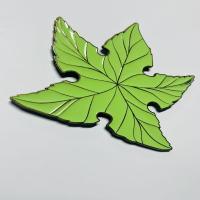 China Green OEM / ODM Fabric Buttons For Clothing Weighing 7.1 Grams for sale