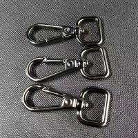 China Zipper Closure Bag Making Accessories with Detachable Strap Enabling Custom Bag Creations Combining Style and Convenience for sale