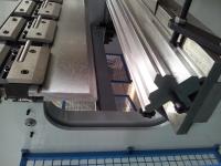 China ESTUN E200 Controler CNC Folder Bender For Large Scale Production 2600mm Distance Between Columns for sale