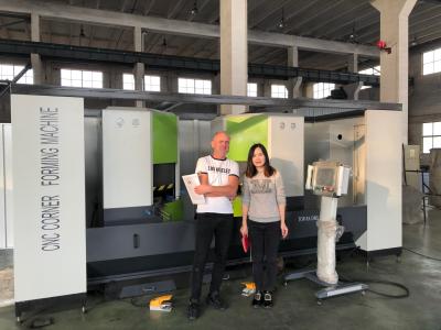 China Double / Two Corner Simultaneous Forming Machine for sale