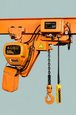 China Ultra Low Headroom Electric Hoist 0.5 Ton Mini Chain Hoist 380V IP54 Motor G80 Chain Compact Body for sale
