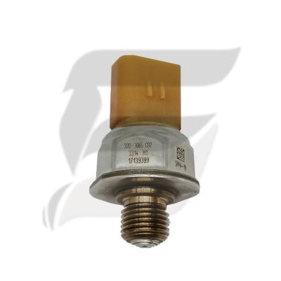 China 320-3065 Fuel Oil Pressure Sensor For CAT C02 Engine C13 C15 for sale