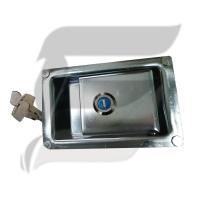 China Hyundai R110-7 R210LC-7 71EE-52520 Catch Door Lock Assy Excavator Part for sale