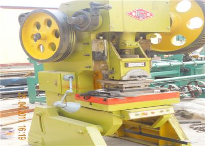 China Punching Function Barbed Wire Manufacturing Machine 380V 50HZ Long Span Life for sale