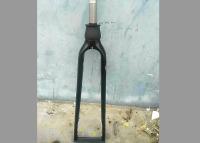 China 700c Aluminum Electric Bike Fork Single Shock Disc Brake 15mm Travel City Bike for sale