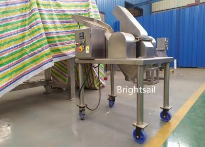 China Artemisia Leaves Crushing Machine 12-120 Mesh Powder Fineness 4-11KW for sale
