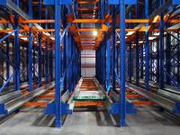 China Automated Radio Shuttle Warehouse Storage Racking with Q235B Steel Durable Construction 1000–1200kg/Pallet for sale