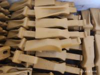 China Self Sharpening Alloy Steel B-Lock Bucket Teeth 404815 404816 4047166 For Bofors for sale