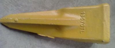 China PC200 Tiger Tooth  Bucket Teeth  205-70-19570TL For PC200 Komatasu Machine for sale