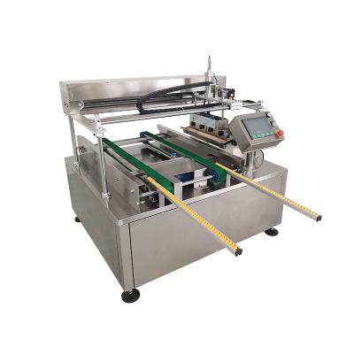 China Stainless Steel Automatic Egg Brushing Machine 5-8 Tray/Min 220V for Cookie Production for sale