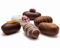 China 30kg Chocolate Enrober Machine with 3.2m Cooling Tunnel - 150-200kg/hour Production Capacity for sale