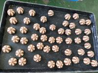 China Two-Tone Teardrop Stuffed Cookies Automatic Encrusting Machine 5000-6000pcs/h 3KW for sale