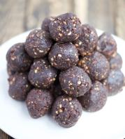 China Automatic Protein Ball Machine 1.75kW for 10-250g Balls with 60-90 Pieces/Minute Capacity for sale