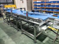 China Automatic Food Flow Wrapping Machine 220V 35-220 Bags/min Pillow Pack for sale