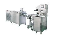 China Small Chocolate Tempering Machine 60kg/h with Cooling Tunnel 220V 304 Stainless Steel for sale